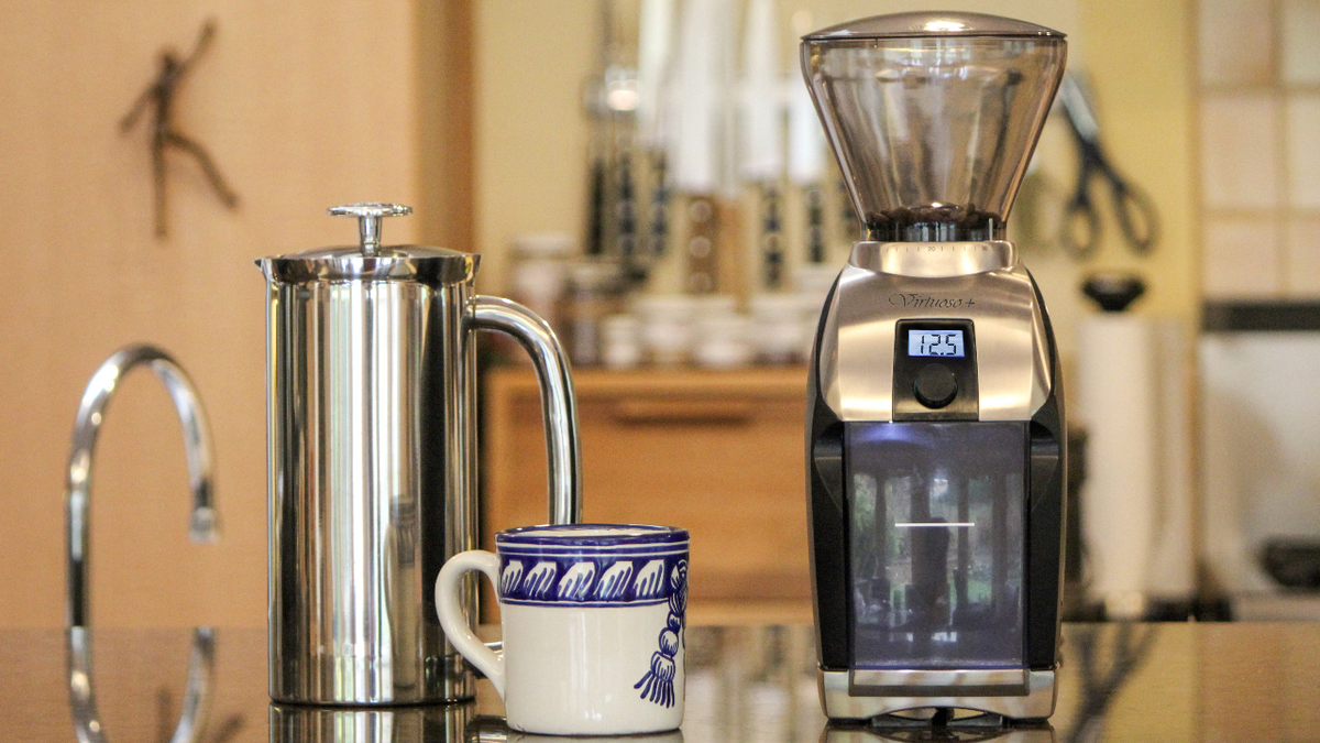 How To Choose a Coffee Grinder: Burr or Blade?– FreshGround Roasting